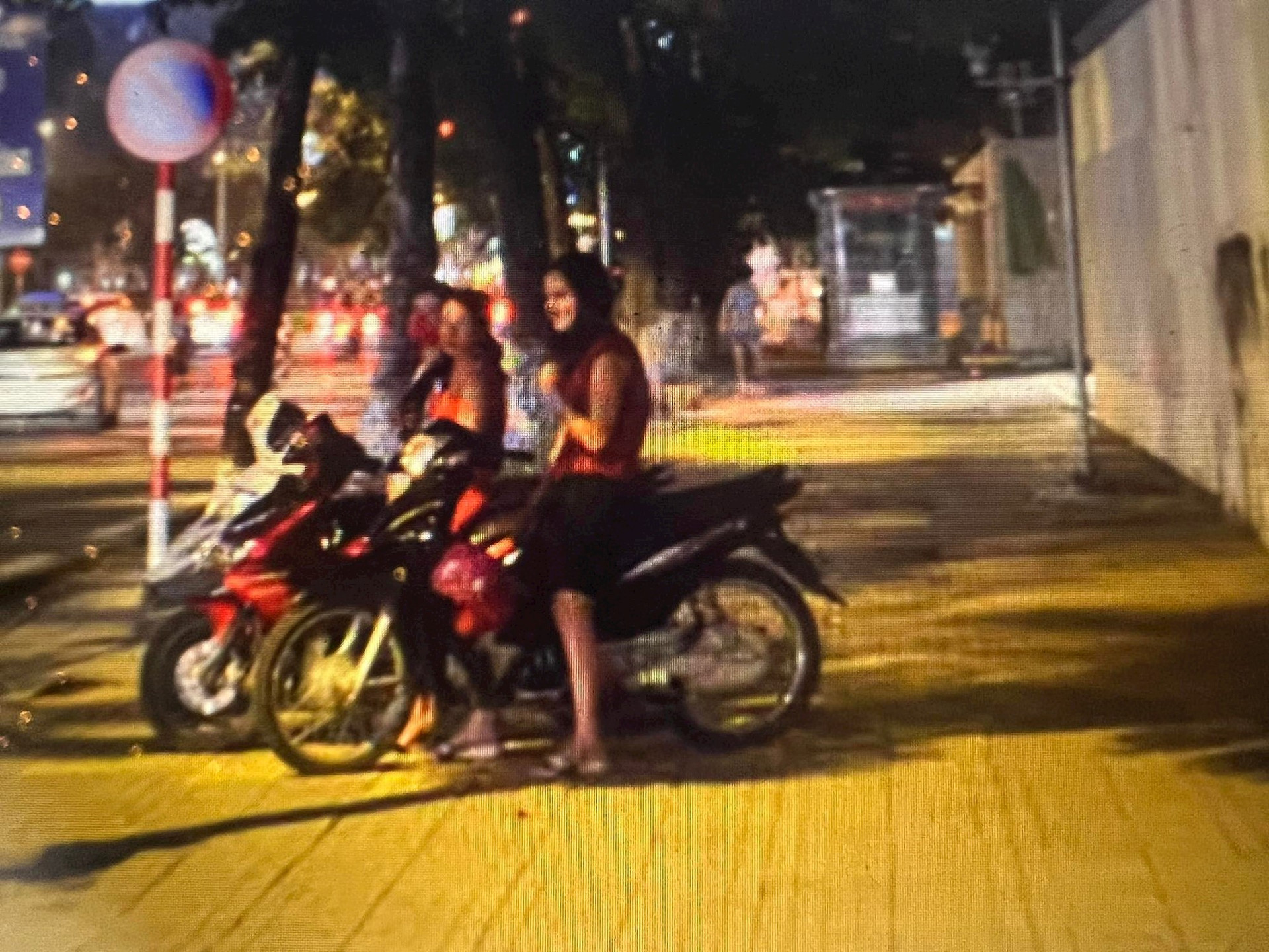 Hà Nội: Đặt mục tiêu triệt phá 3 điểm phức tạp về mại dâm