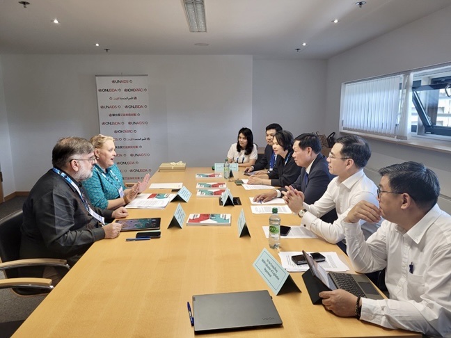 Tăng cường hợp tác quốc tế với UNAIDS, USAID, PEPFAR trong phòng, chống ...